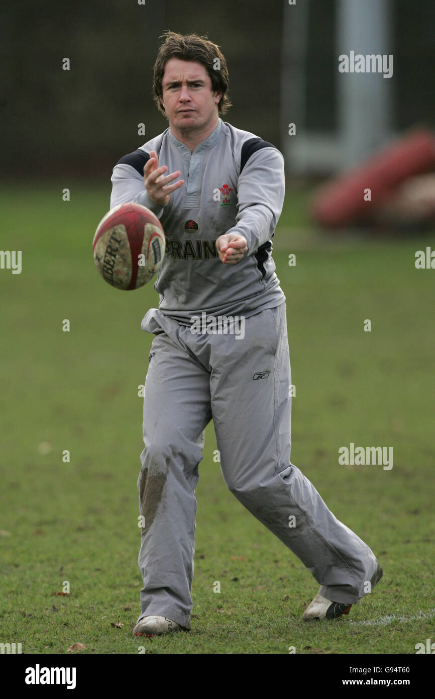 6 rugby union full length stock hi-res stock photography and images - Alamy