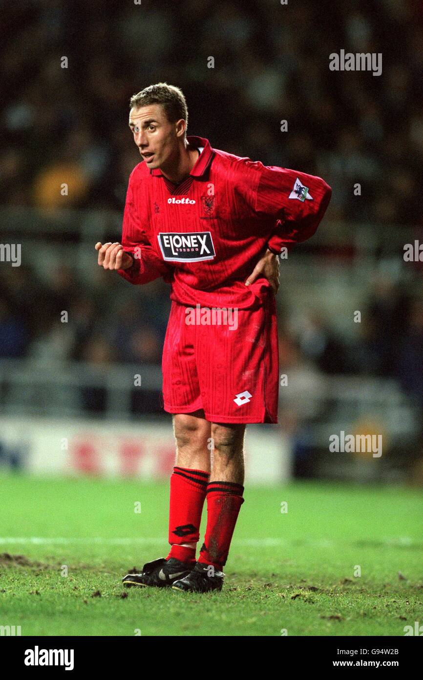 Soccer wimbledon chris perry hi-res stock photography and images - Alamy