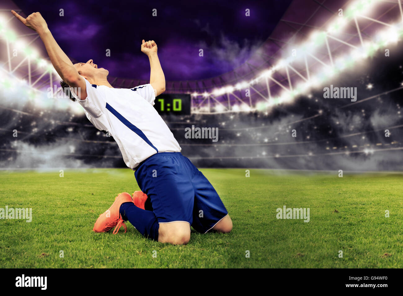 Football soccer scoring goal hi-res stock photography and images - Alamy