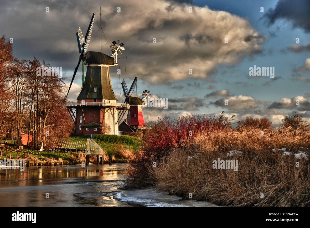 Twin windmill hi-res stock photography and images - Alamy
