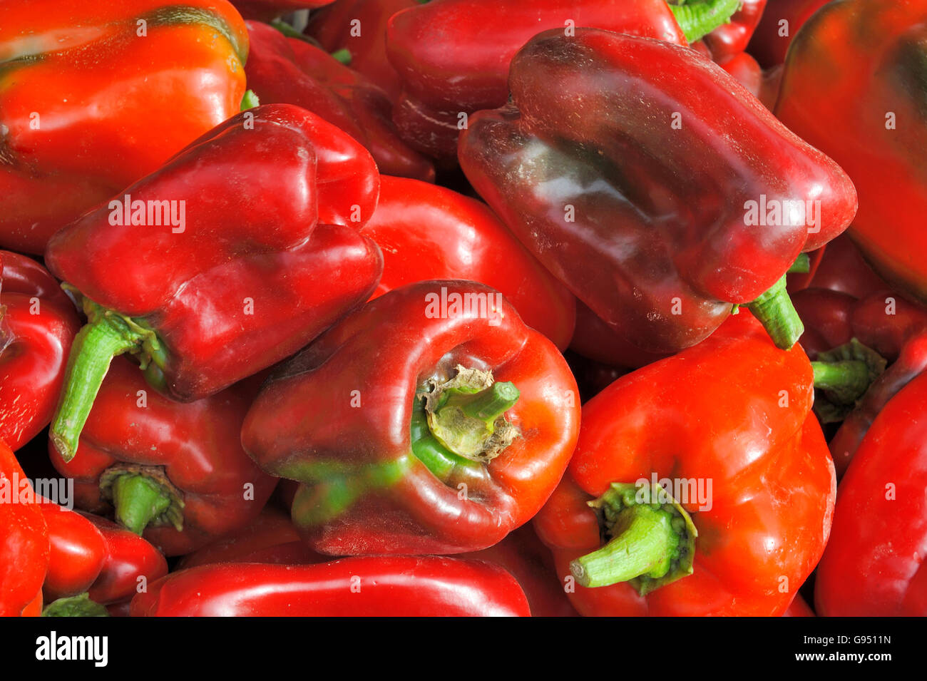 Pepper vegetable raw paprika hi-res stock photography and images - Alamy