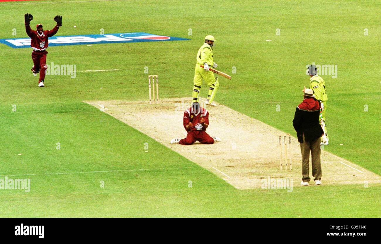 Cricket world cup 99 bristol west indies v pakistan hi-res stock ...