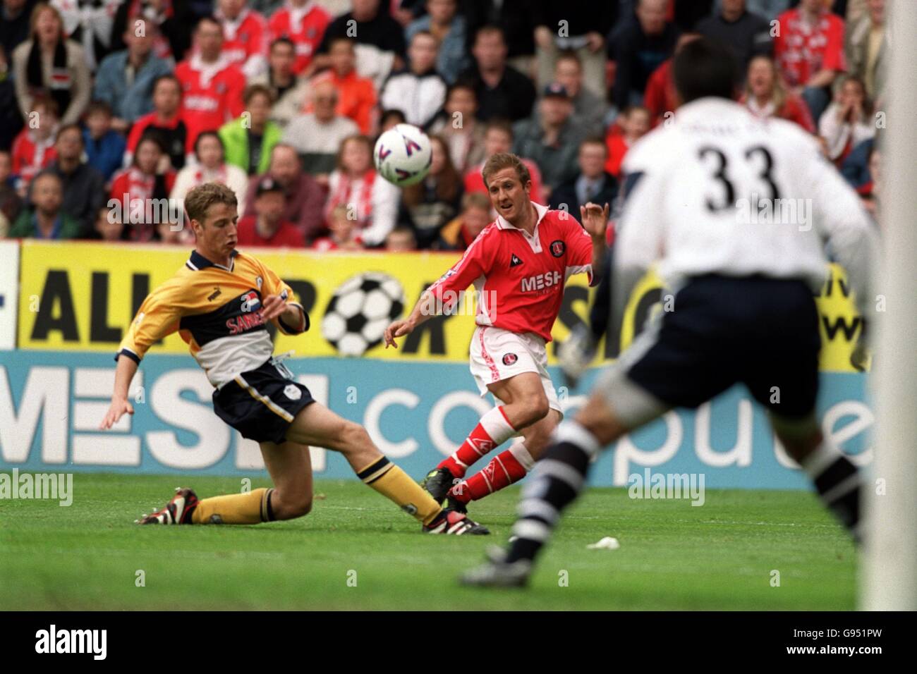 Charlton athletics john robinson hi-res stock photography and images ...