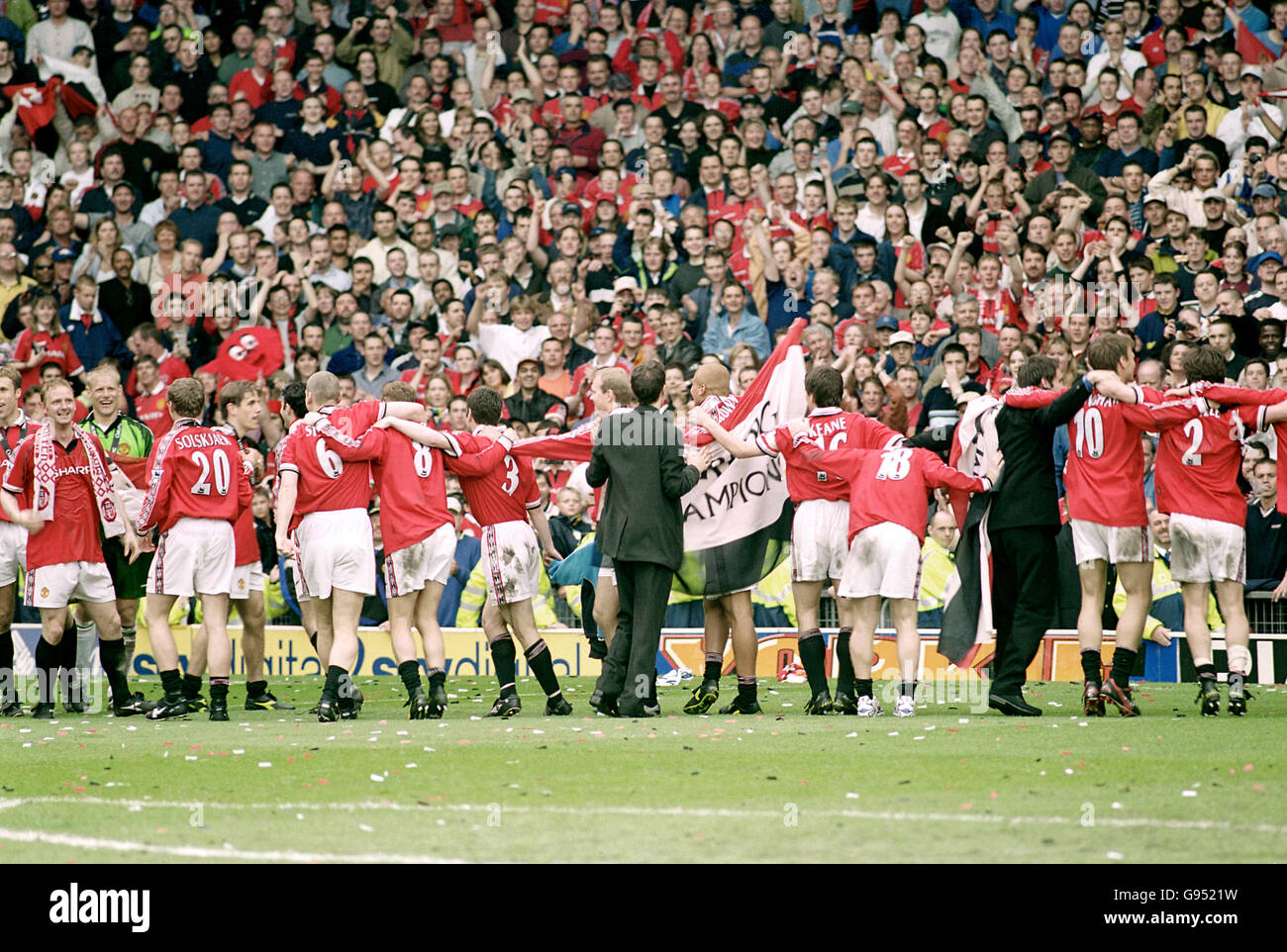 Celebration team group back view football man utd hi-res stock ...