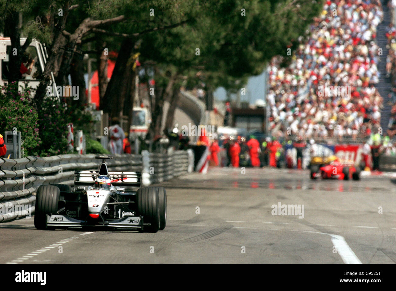 Monaco crowd monaco grand prix hi-res stock photography and images - Alamy