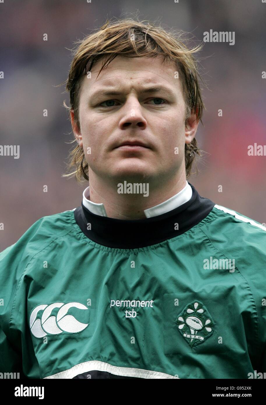 Irelands brian odriscoll rbs 6 nations match stade de france hi-res ...