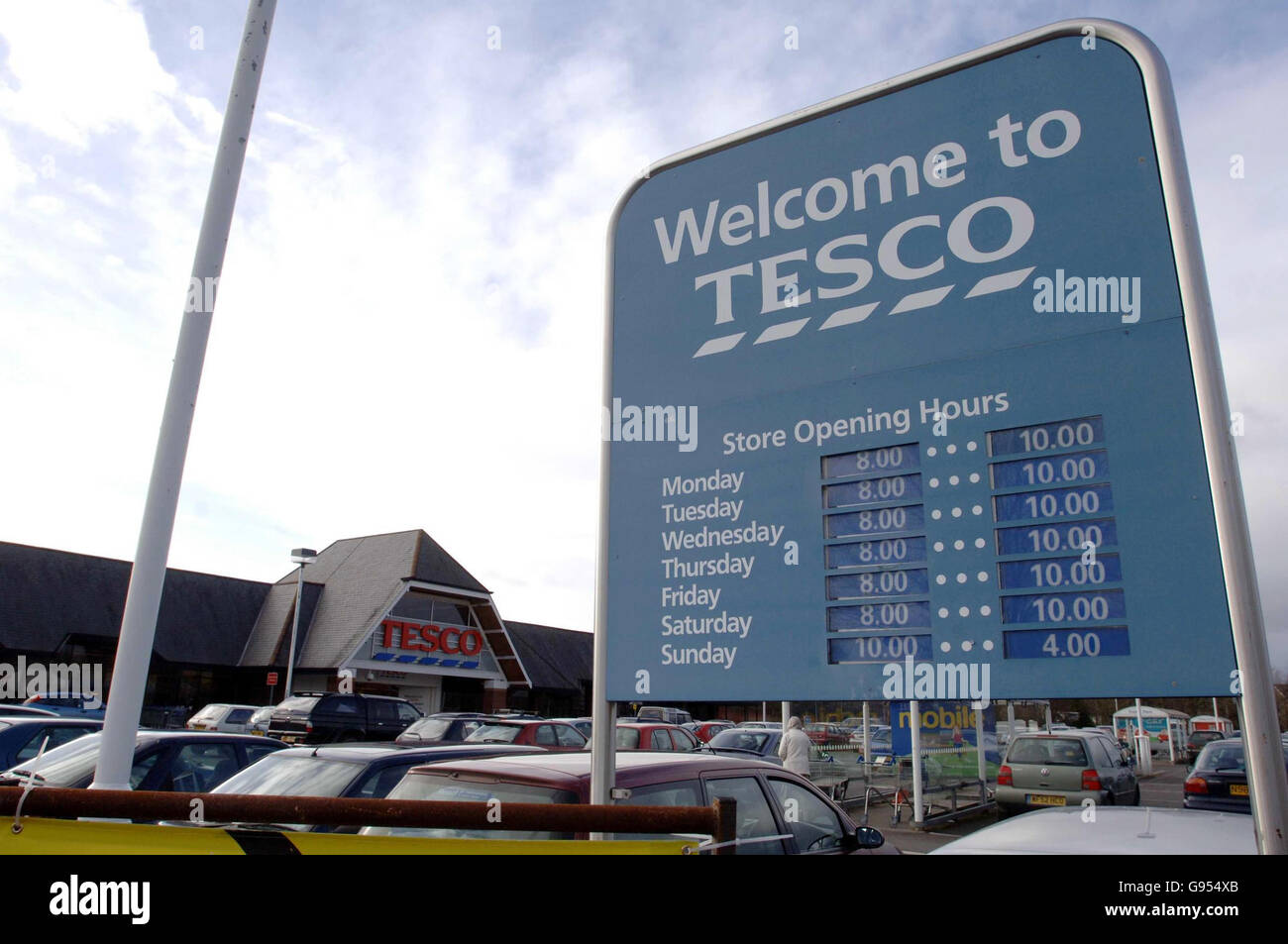 The current Tesco supermarket on the outskirts of Shepton Mallet ...