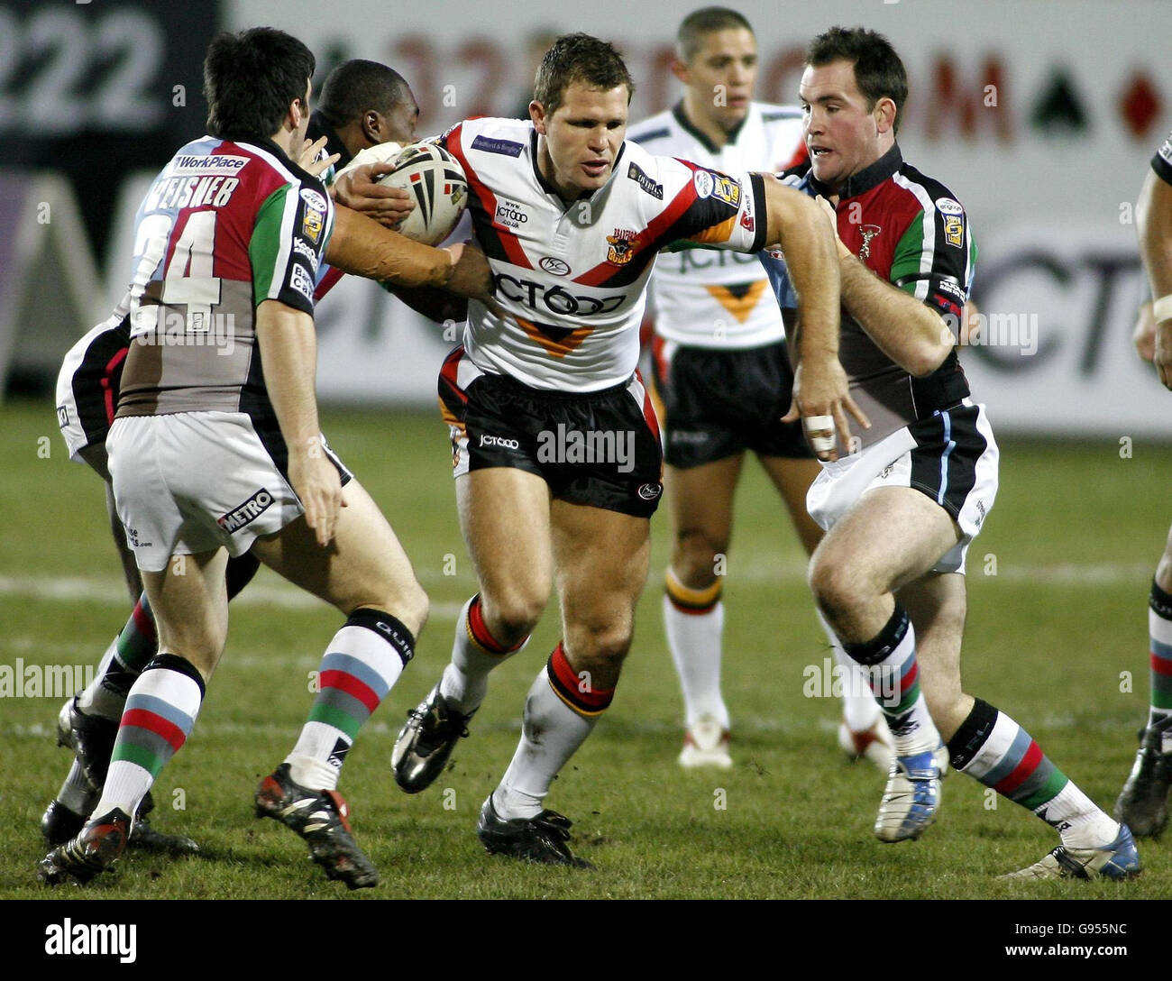 Bradford's Stuart Fielden gets between Harlequins' Pat Weisner and ...