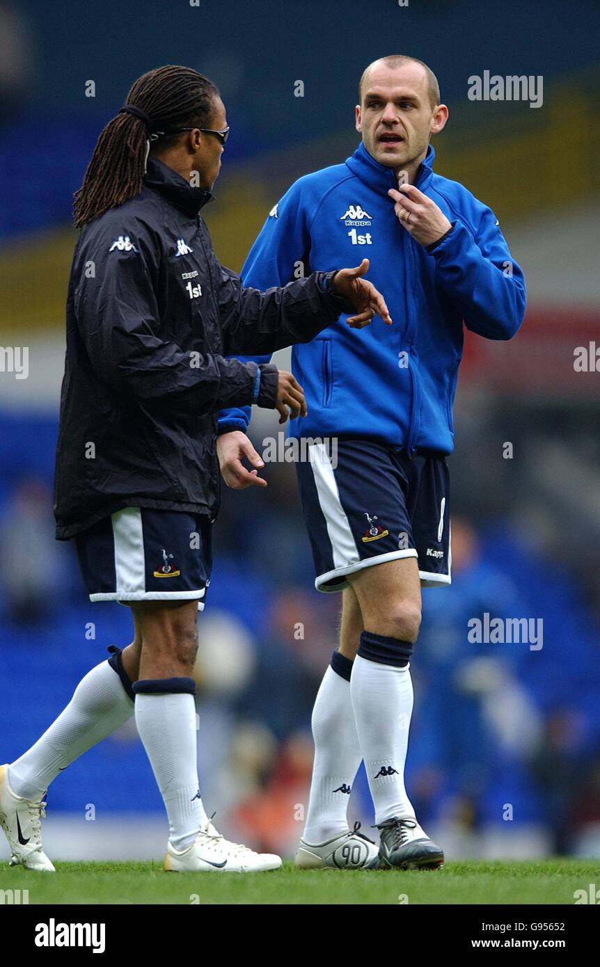 Tottenham hotspurs danny murphy edgar davids prior to kick off hi-res ...