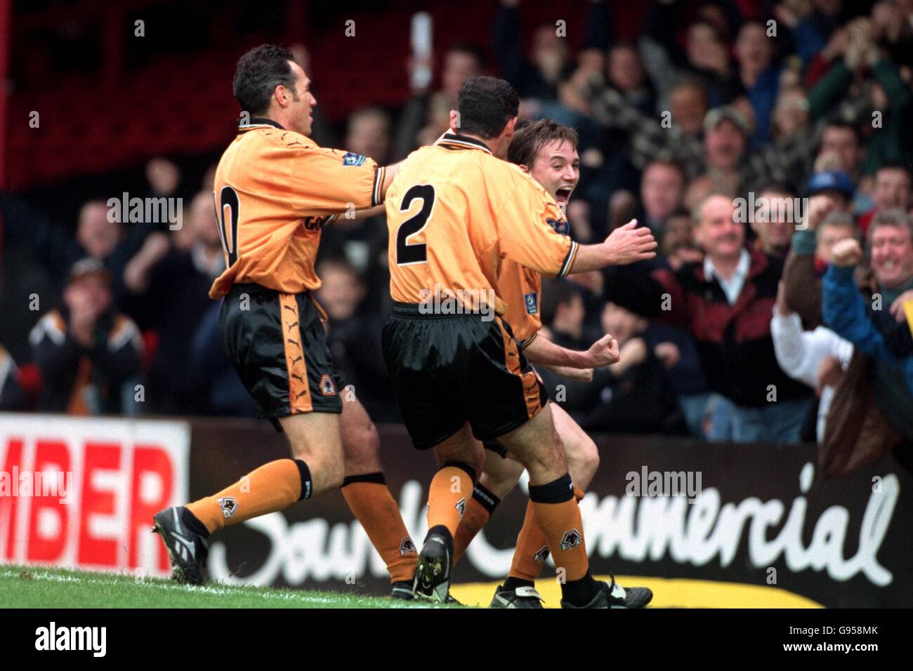 Wolverhampton wanderers kevin muscat hi-res stock photography and ...