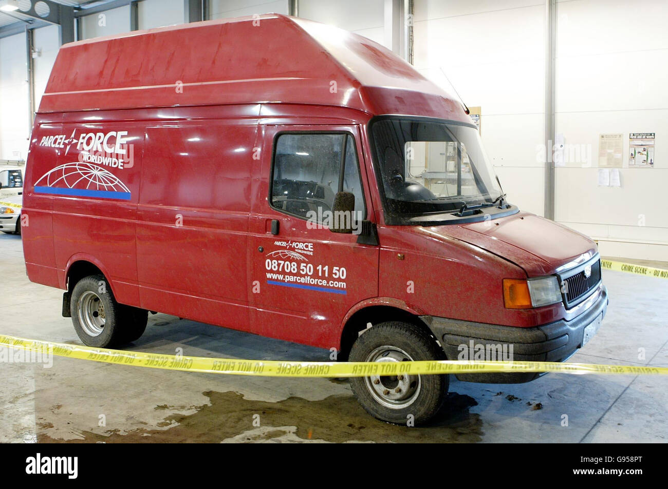 Press pool van hi-res stock photography and images - Alamy