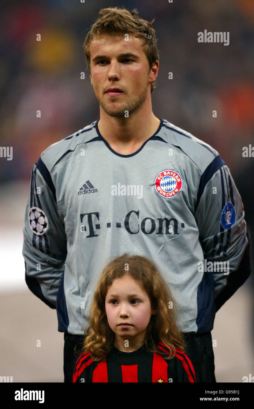 Soccer - UEFA Champions League - Round of 16 - First Leg - Bayern ...