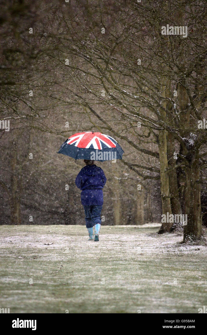 Snowy Weather in Britain Stock Photo - Alamy