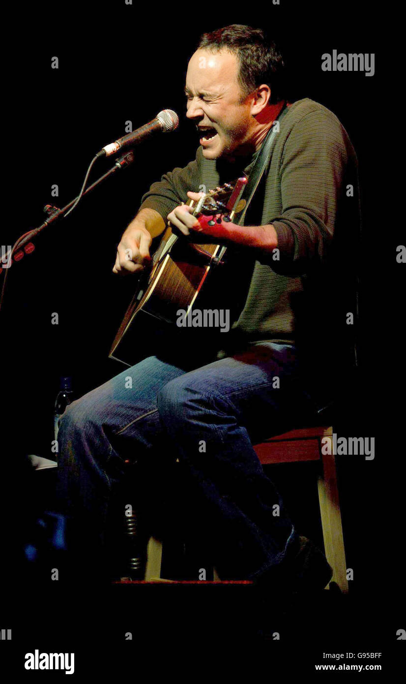 South african singer songwriter dave matthews performs on stage hi-res ...