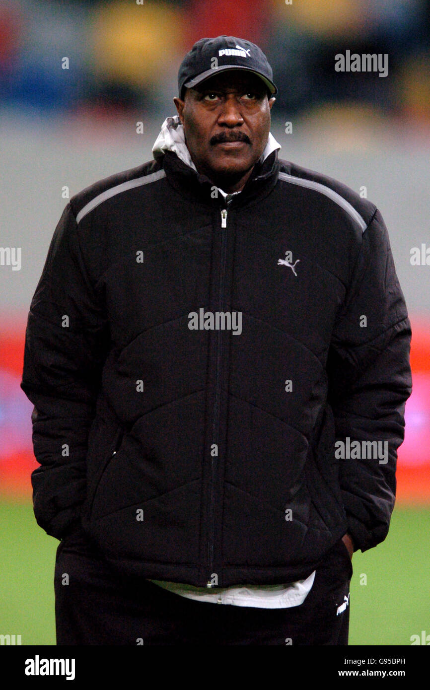 Saudi arabia assistant coach hi-res stock photography and images - Alamy
