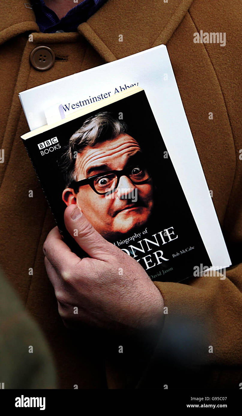 Ronnie Barker Memorial High Resolution Stock Photography and Images - Alamy