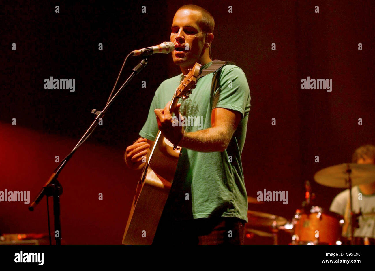 Jack johnson in concert hi-res stock photography and images - Alamy