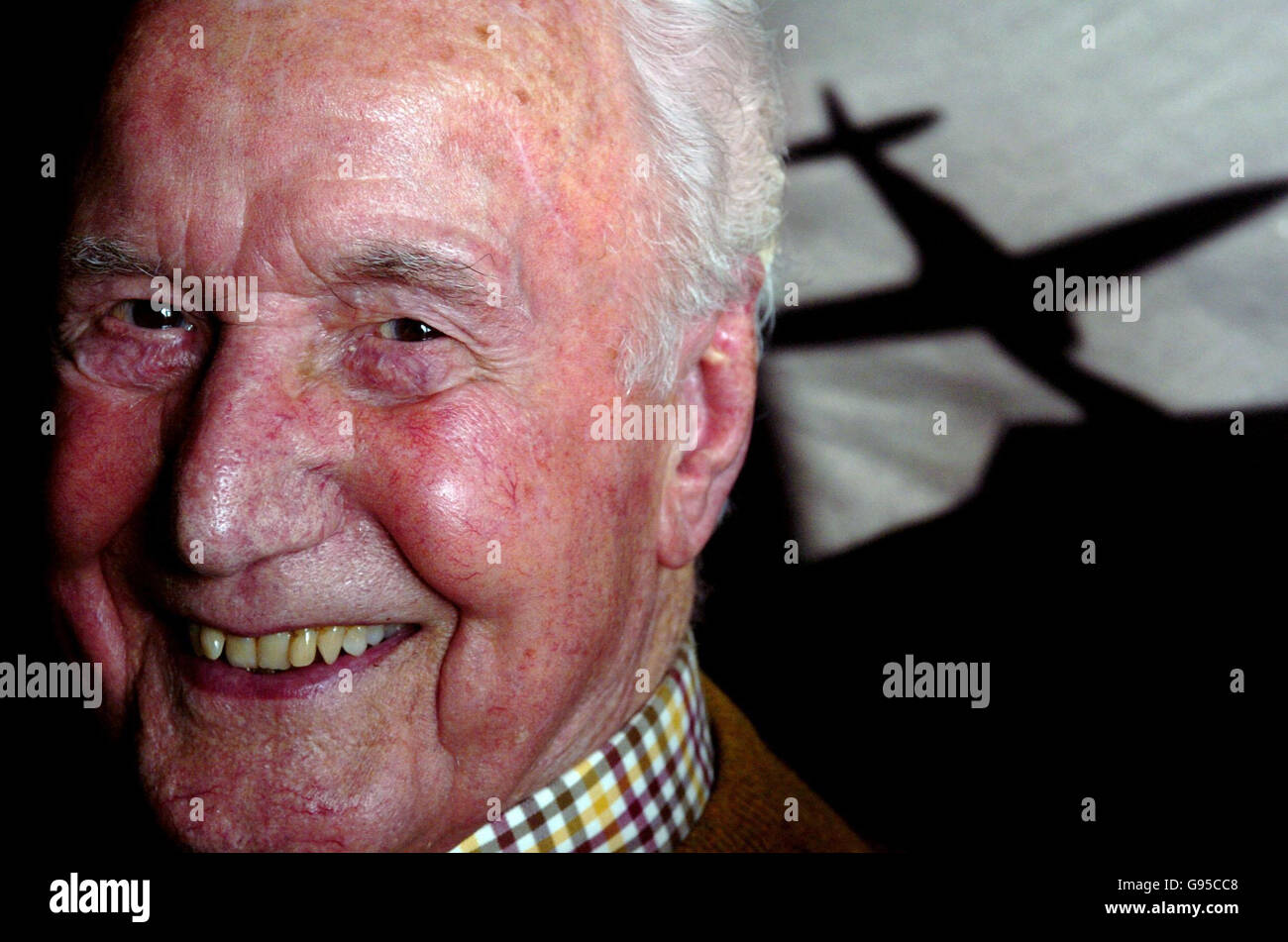 Former spitfire test pilot alex henshaw hi-res stock photography and ...