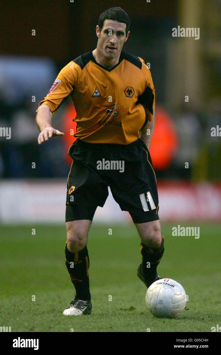 Wolves v manchester united hi-res stock photography and images - Alamy