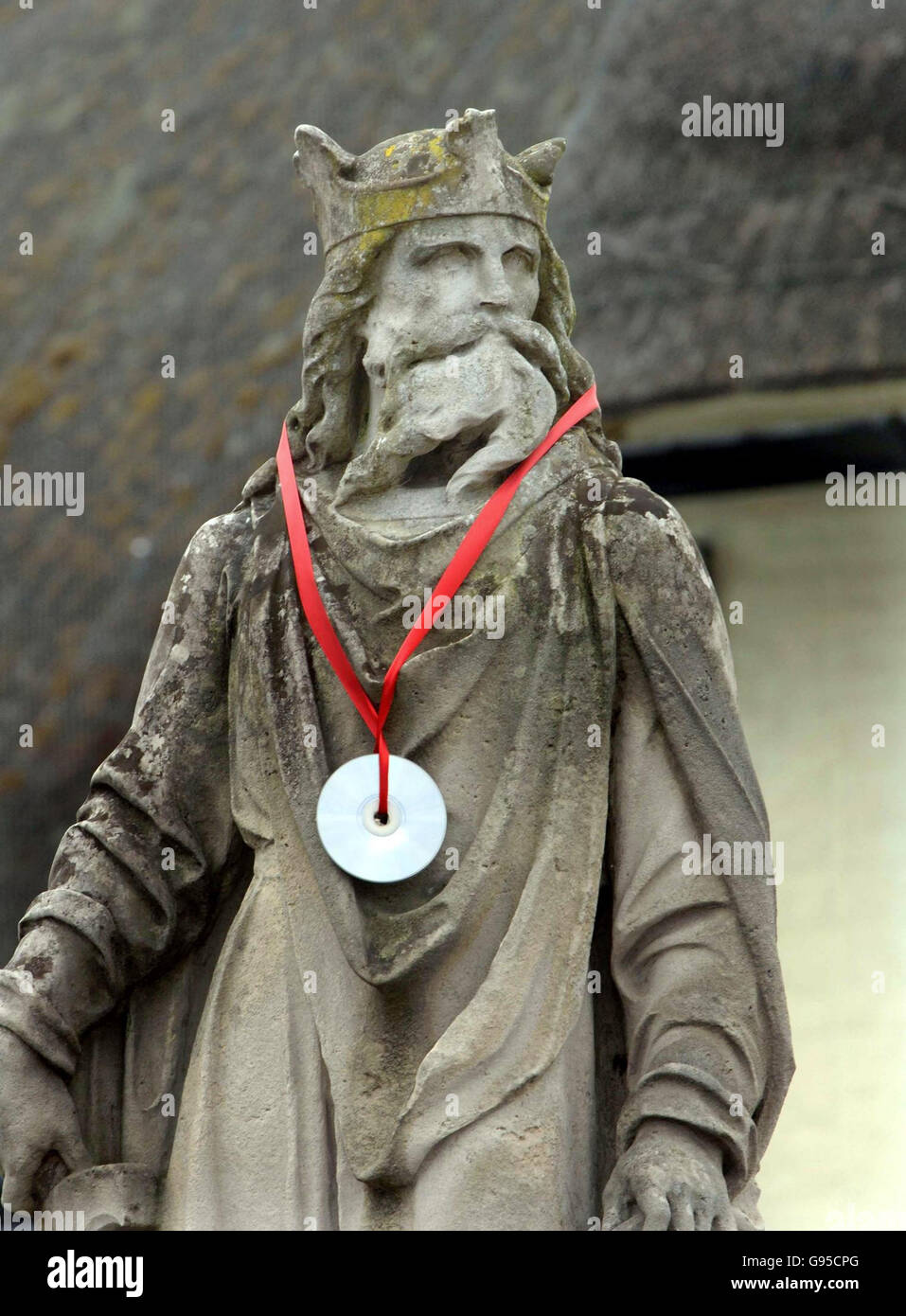 Statue of King Alfred in the centre of Pewsey sporting a fake silver ...