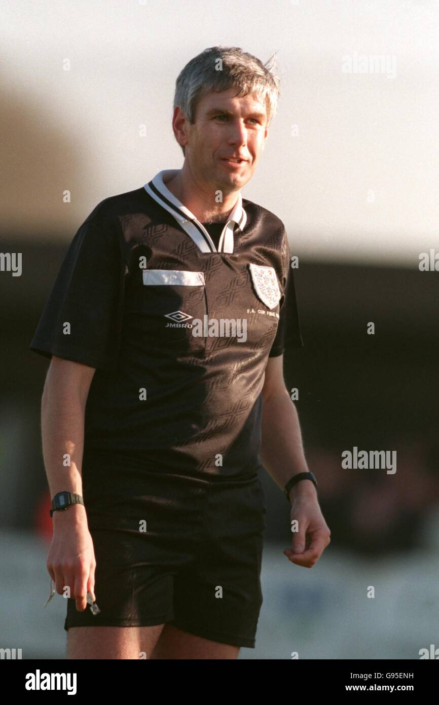 Referee m warren hi-res stock photography and images - Alamy