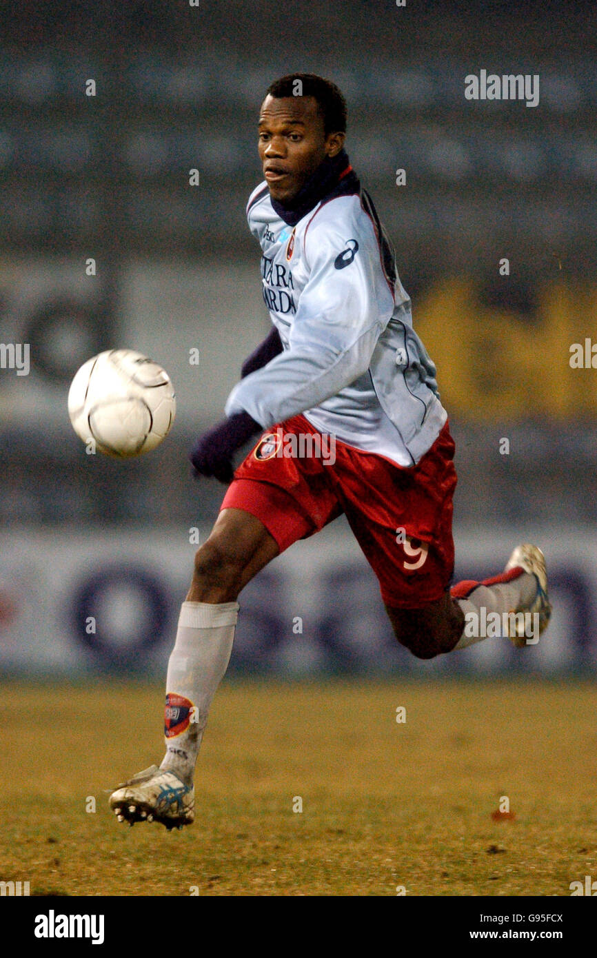 David Suazo High Resolution Stock Photography and Images - Alamy