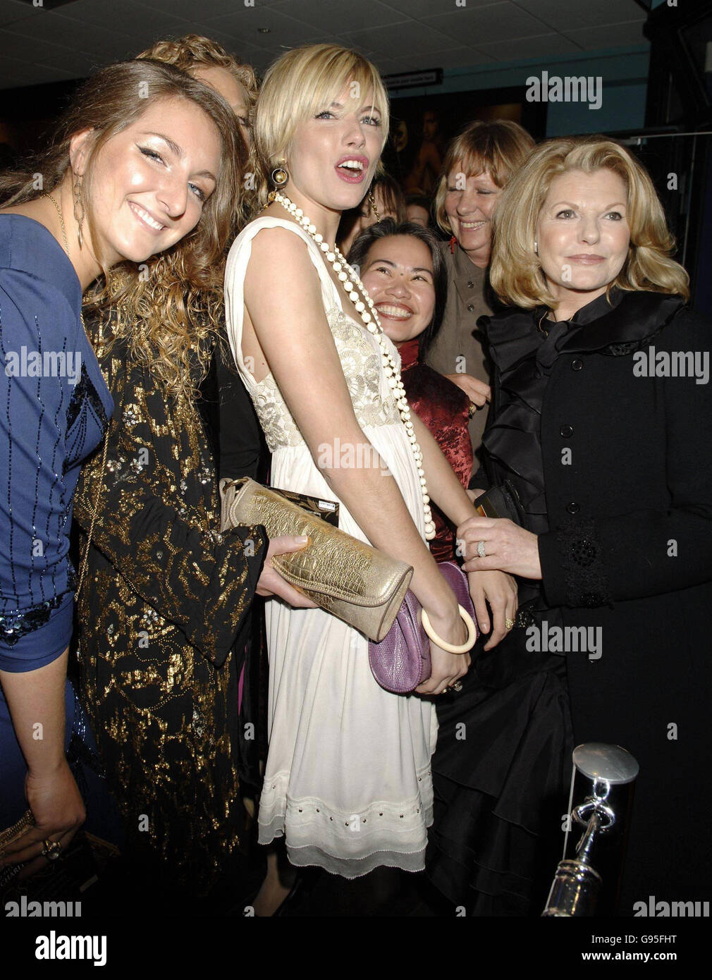 Sienna miller arrives with her mother hi-res stock photography and ...