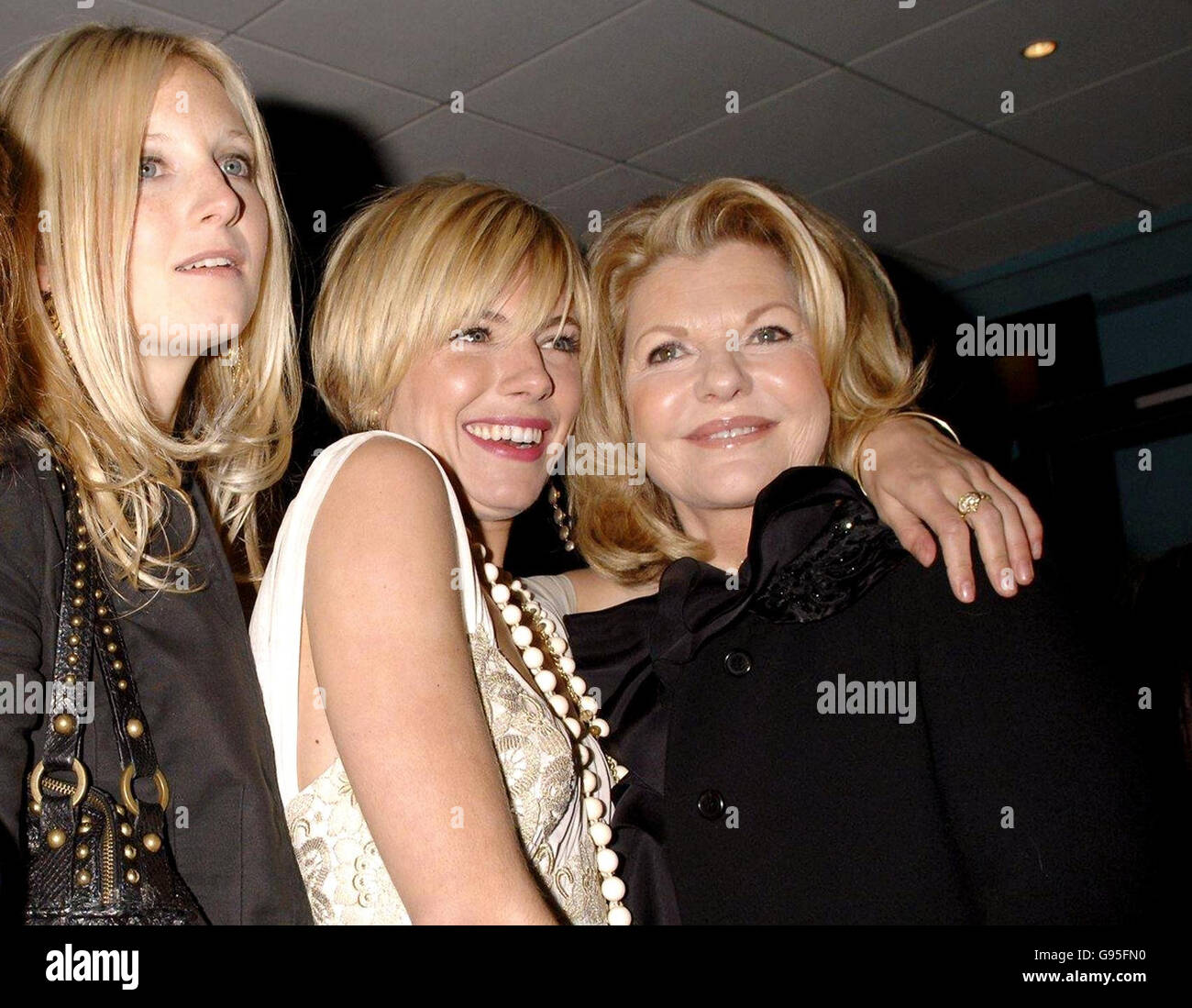 Sienna miller and her mother hi-res stock photography and images - Alamy