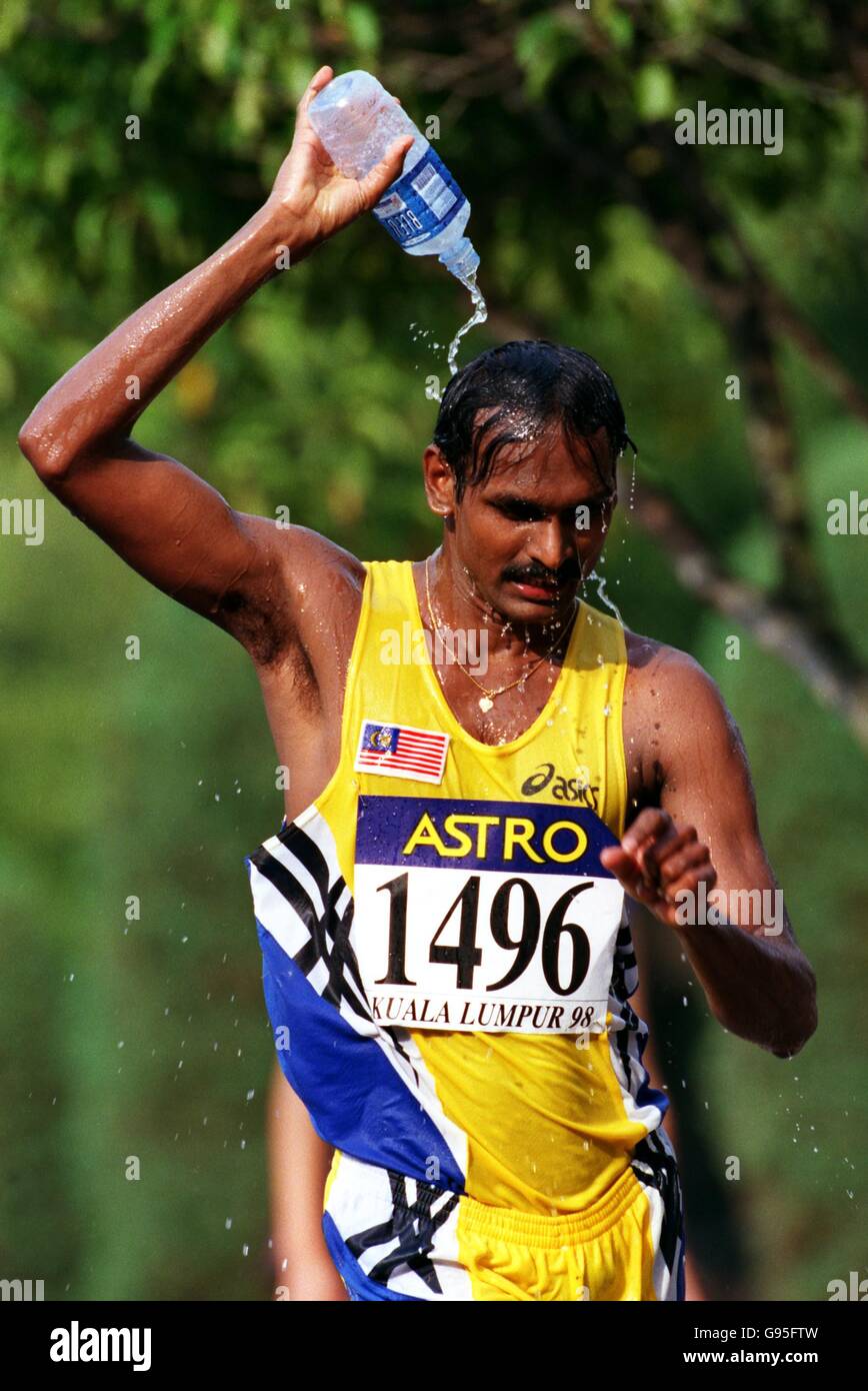 Bottle top down hi-res stock photography and images - Alamy