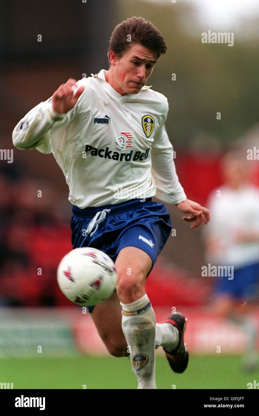 Soccer - FA Carling Premiership - Nottingham Forest v Leeds United ...