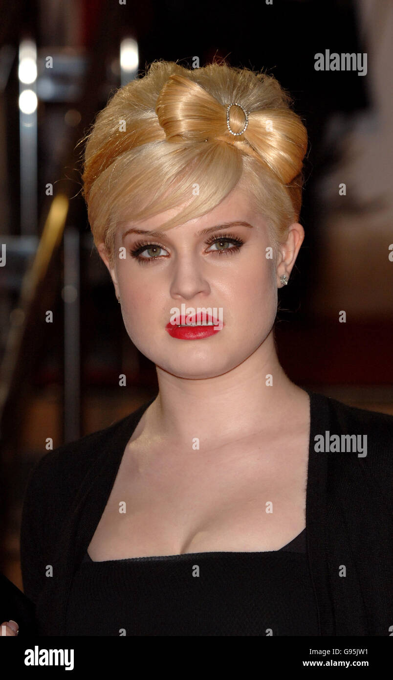 Kelly osbourne arrives brit awards 2006 hi-res stock photography and ...