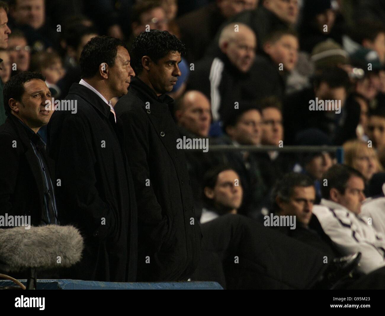 Stamford bridge frank rijkaard hi-res stock photography and images - Alamy