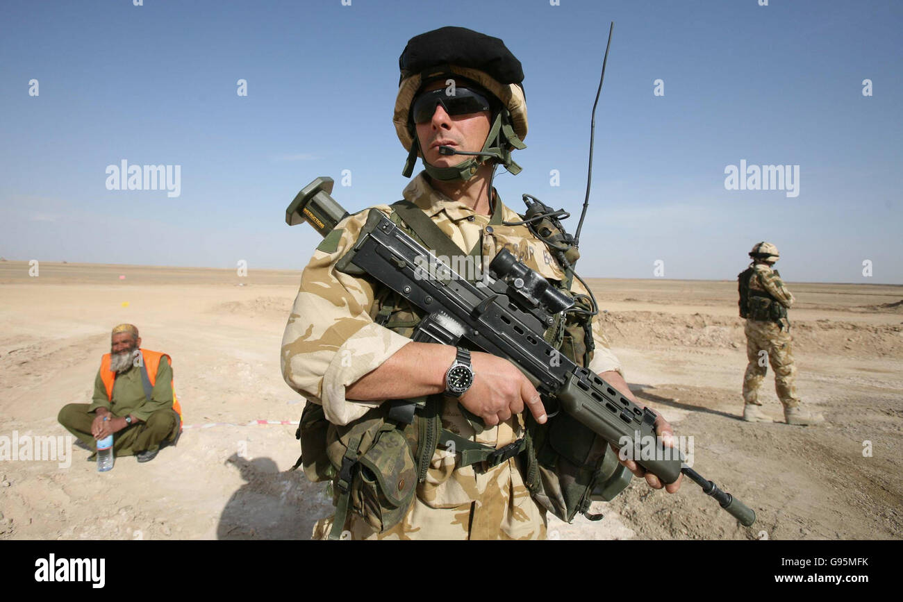 24 commando engineer regiment hi-res stock photography and images - Alamy