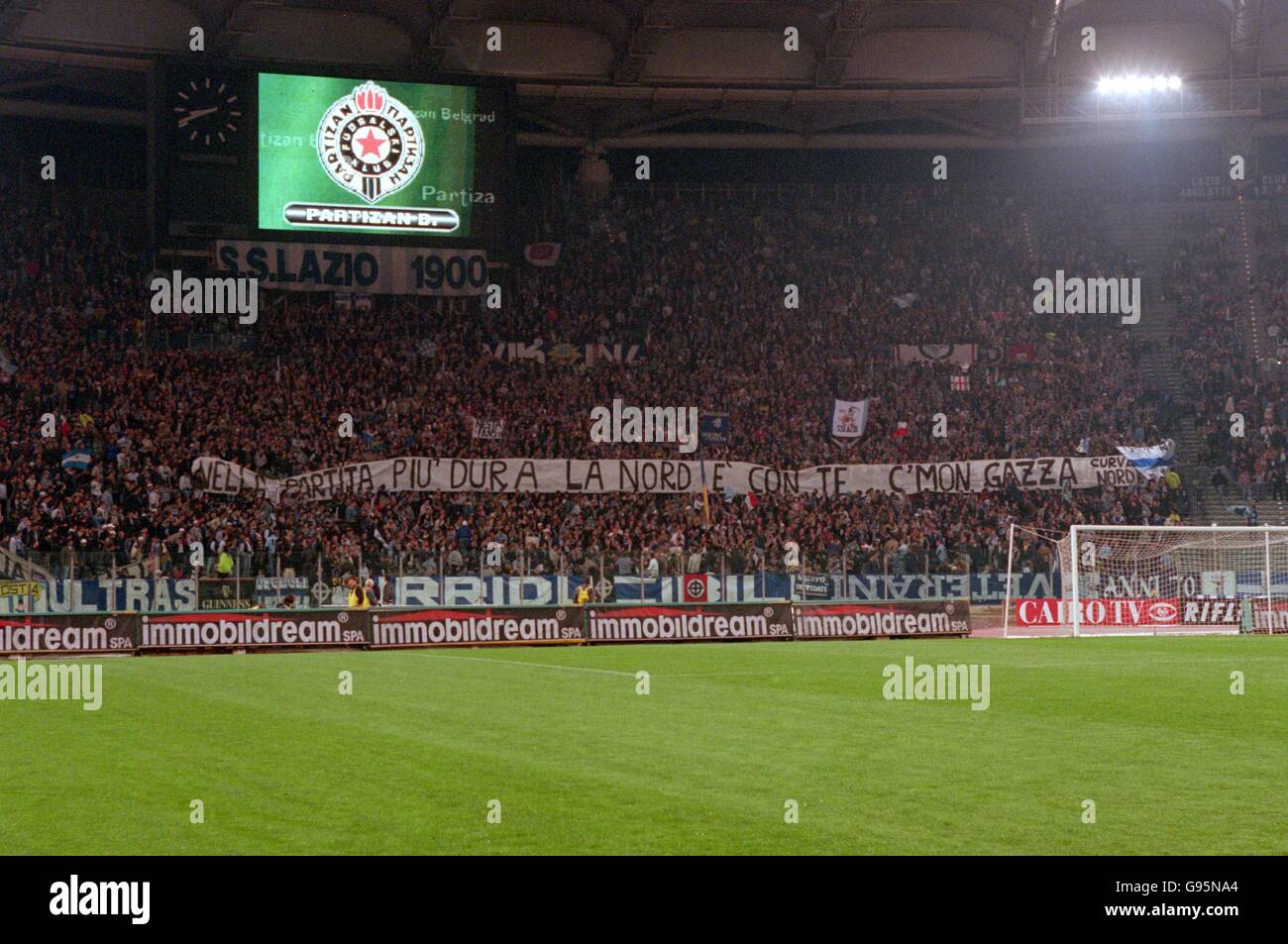 Atmosphere football gazza gascoigne hi-res stock photography and images ...