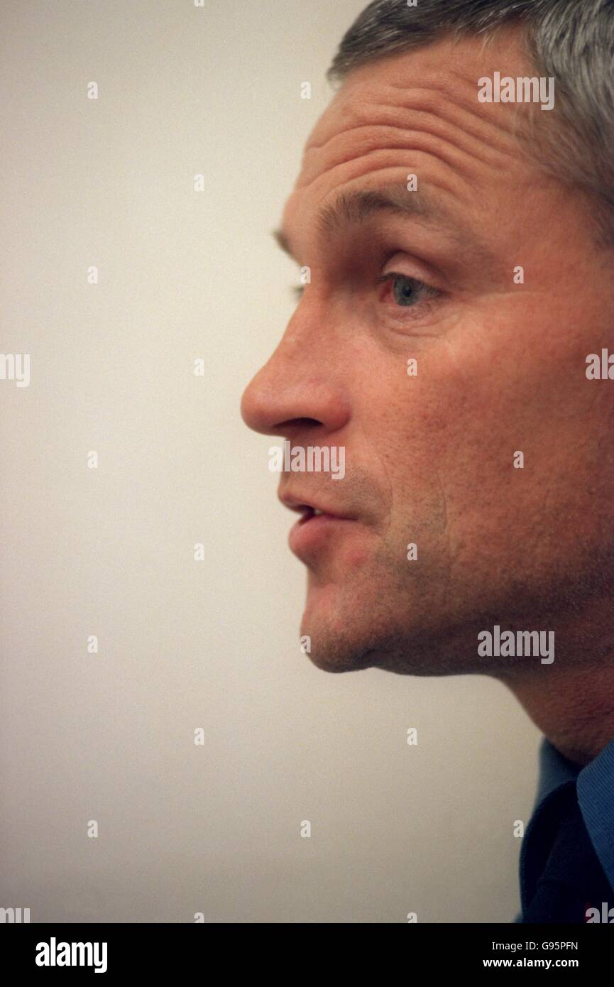 Head shot profile manager football hi-res stock photography and images ...