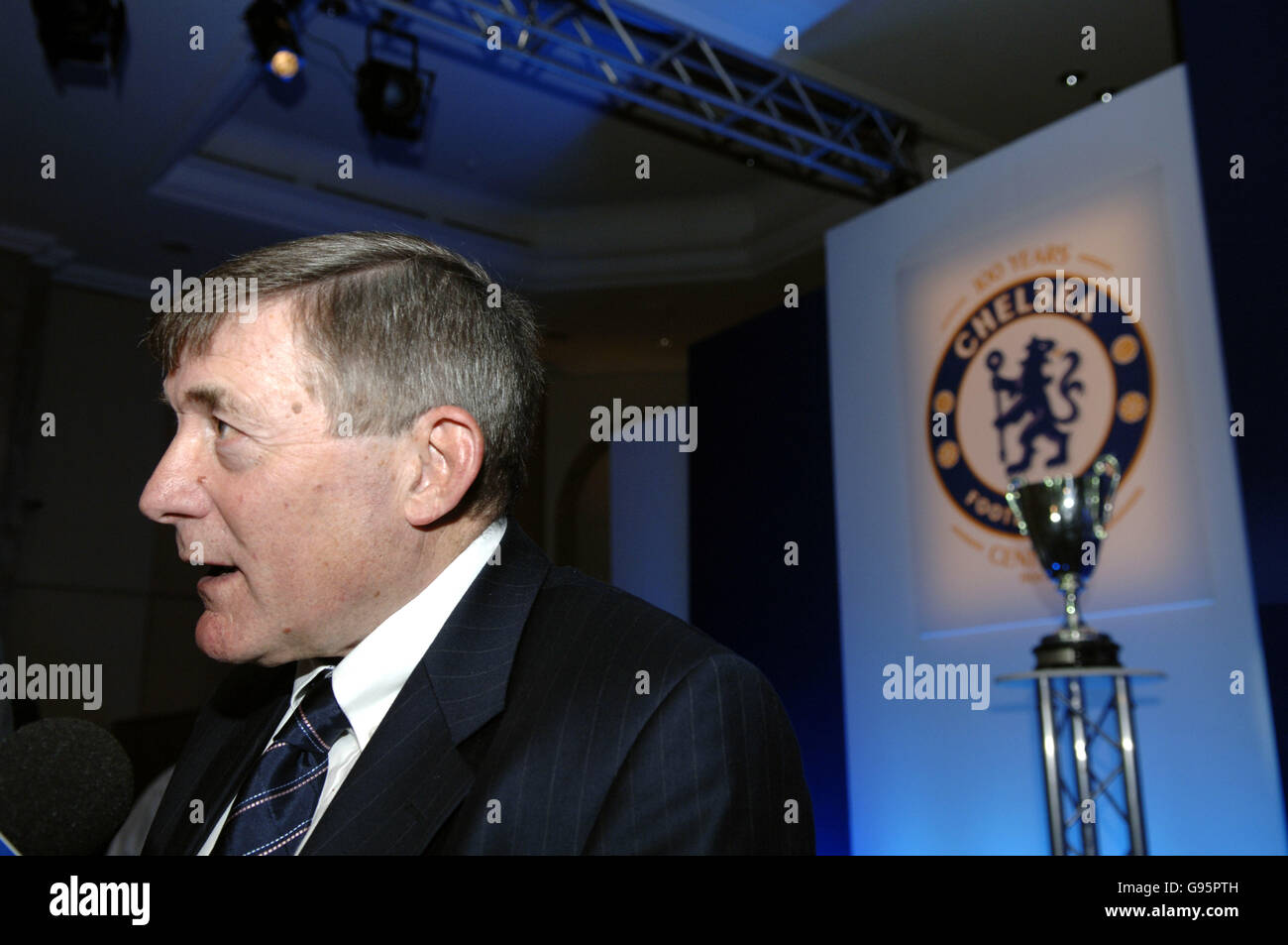 Bobby tambling chelsea hi-res stock photography and images - Alamy