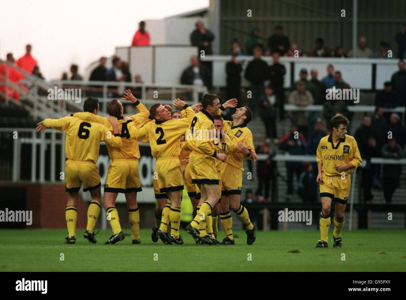 Fulham v leigh rmi hi-res stock photography and images - Alamy