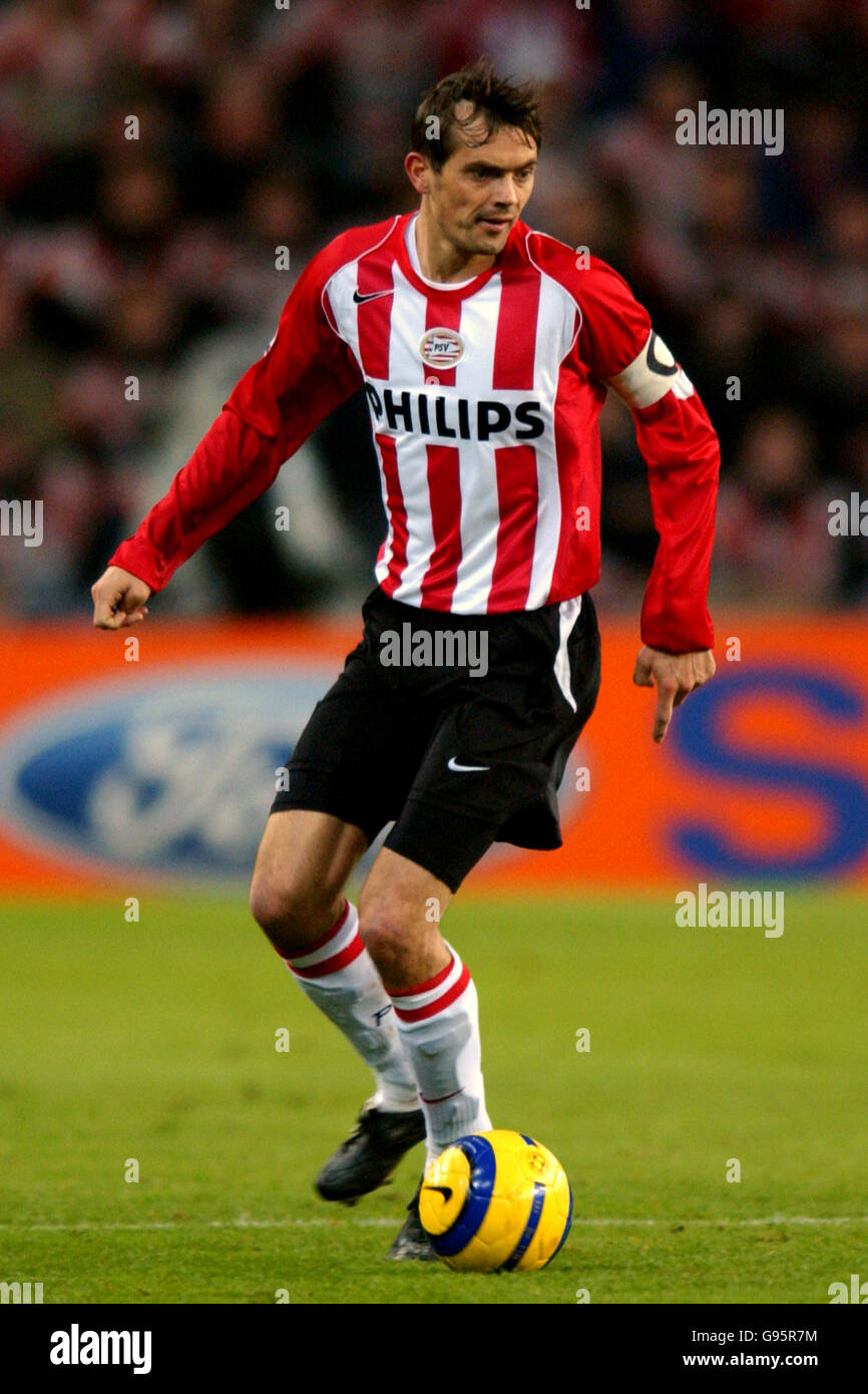 Soccer - UEFA Champions League - Round of 16 - First Leg - PSV ...
