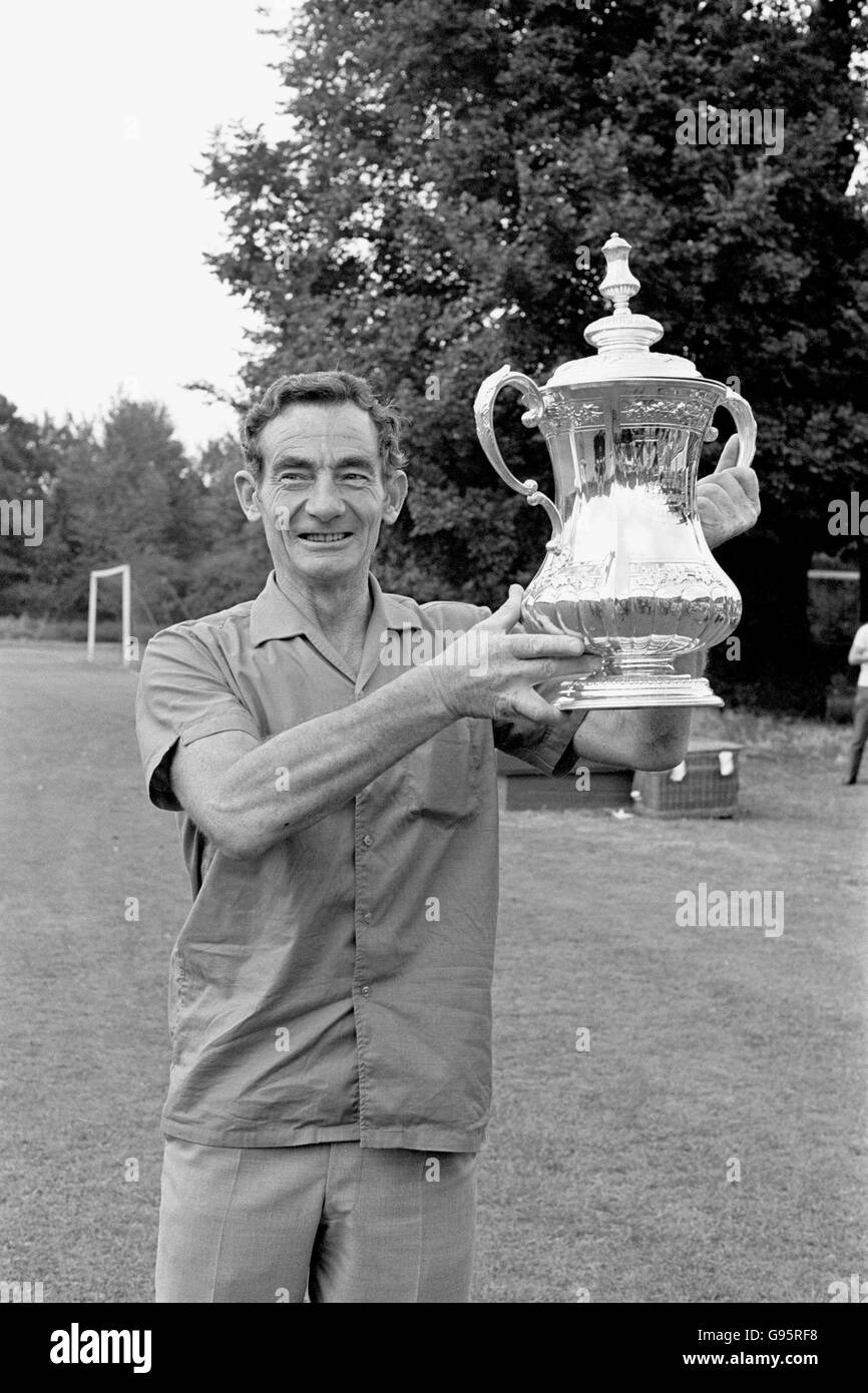 Chelsea trainer harry medhurst shows off the fa cup hi-res stock ...