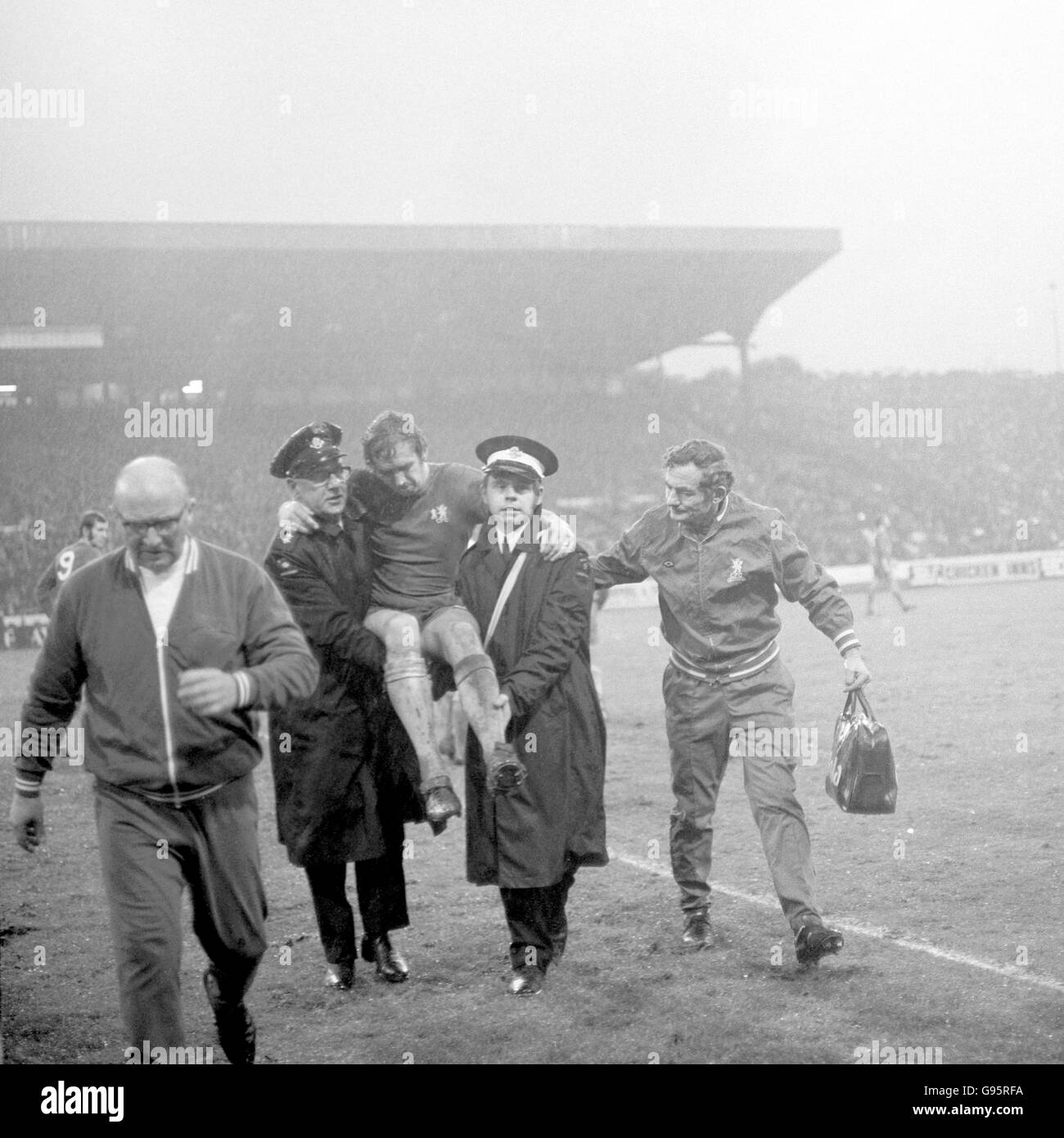 Harry hinton football hi-res stock photography and images - Alamy