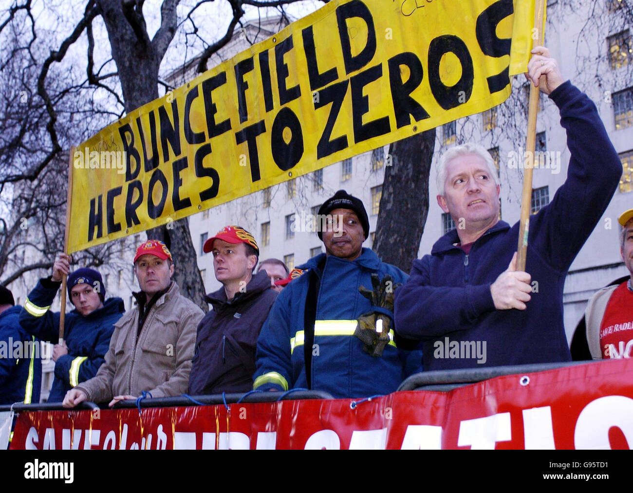 Firefighters from stations in and around Hertfordshire join a protest ...