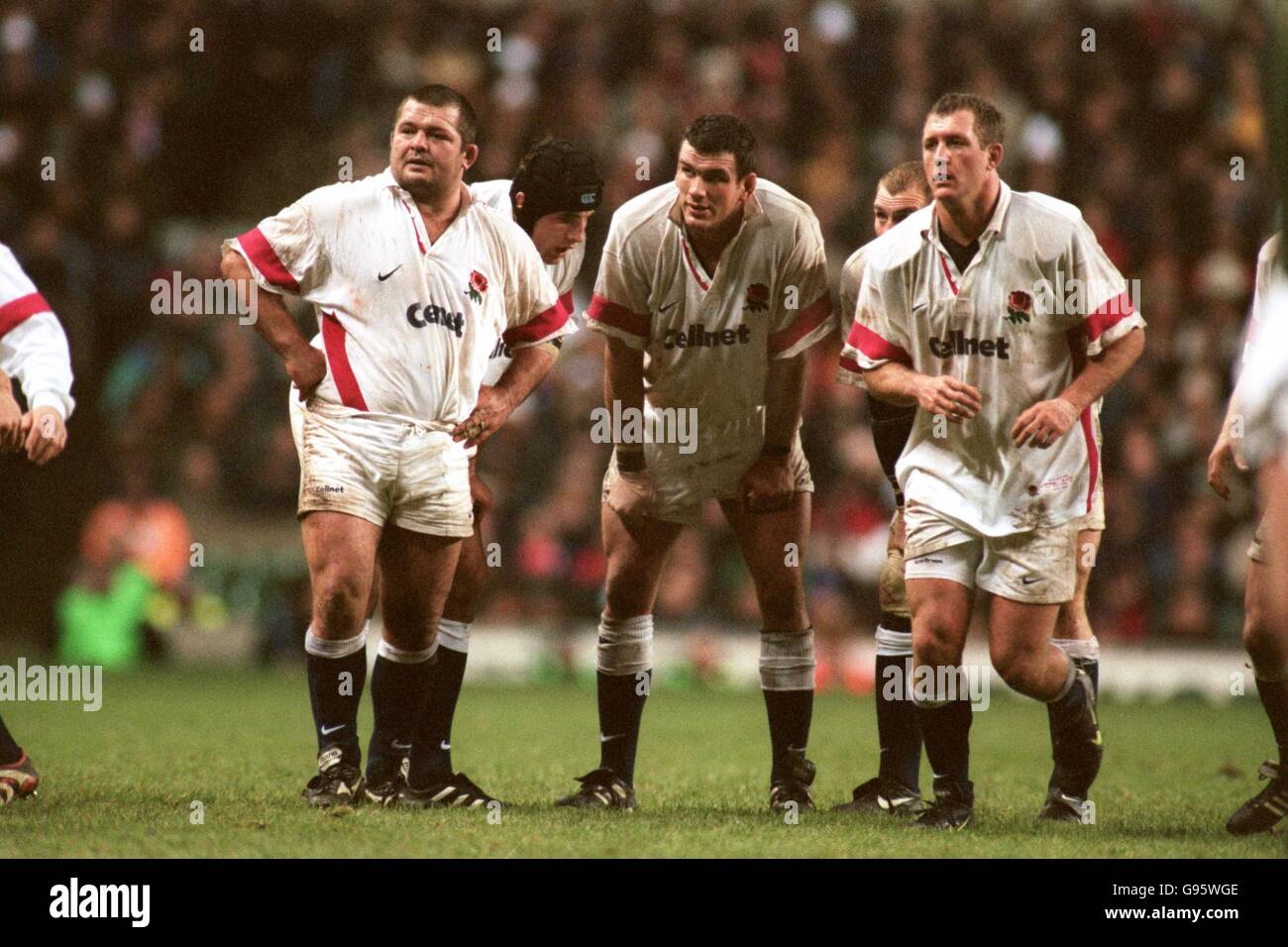England's scrum Darren Garforth (l), Martin Johnson (Cen) and Richard ...