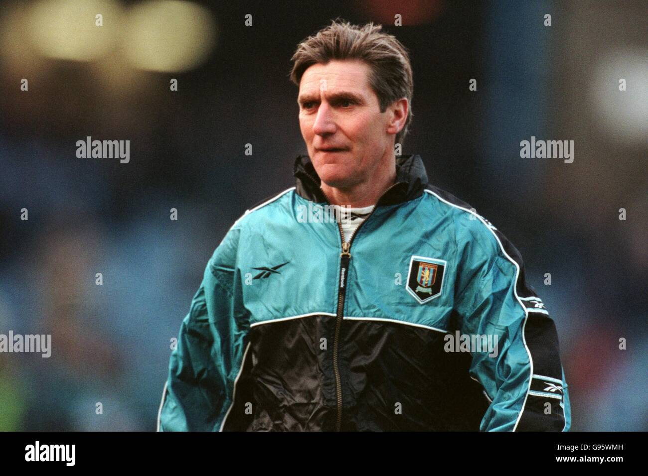Aston villas first team coach steve harrison hi-res stock photography ...
