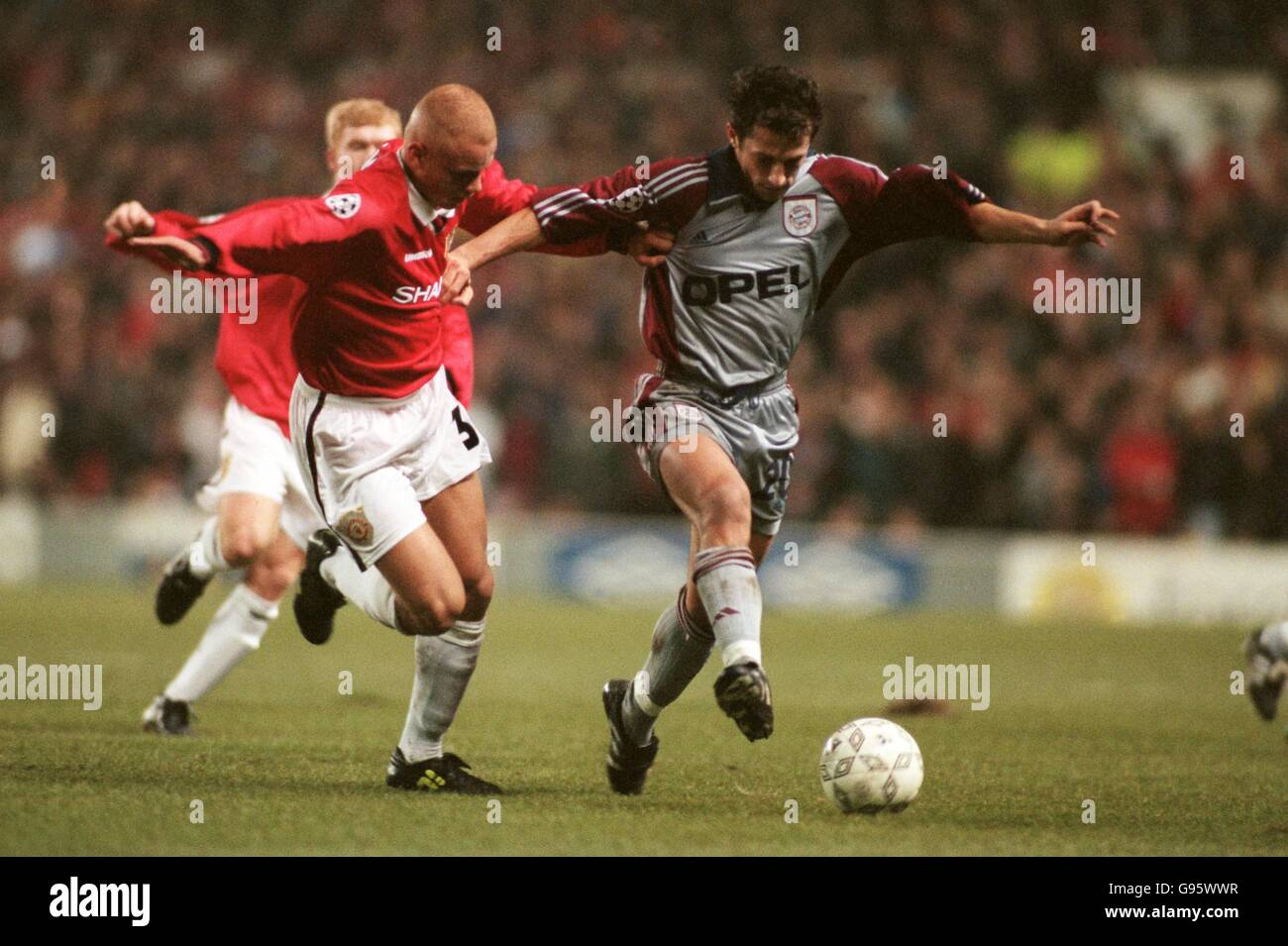 Wesley brown manchester united fc hi-res stock photography and images ...