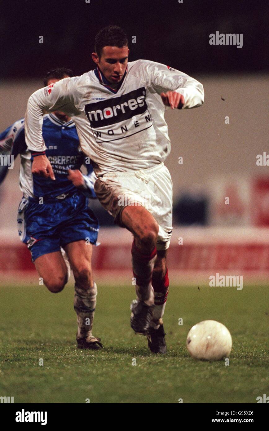 Manchester uniteds danny higginbotham hi-res stock photography and ...