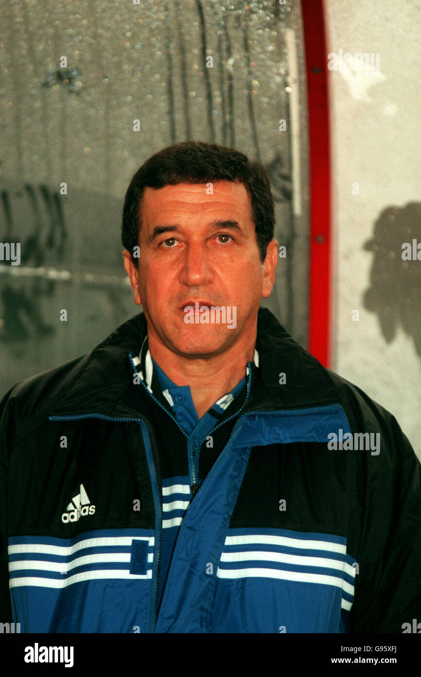 Fifa world stars joint coach hi-res stock photography and images - Alamy