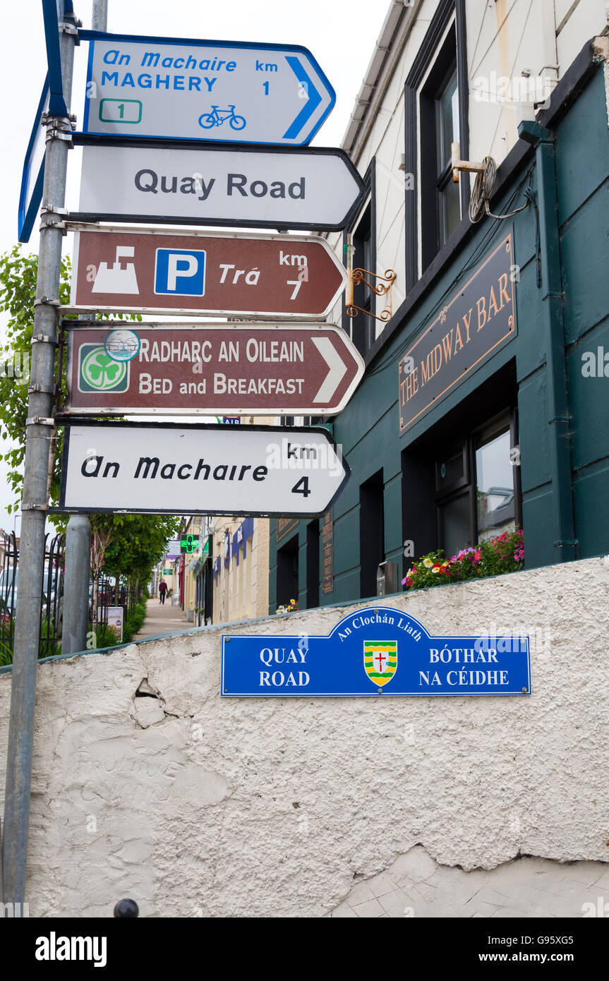 Irish signage hi-res stock photography and images - Alamy