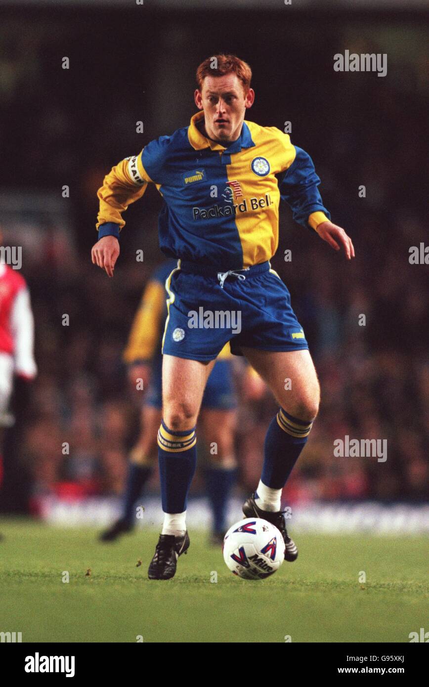 Soccer - FA Carling Premiership - Arsenal v Leeds United. David Hopkin ...