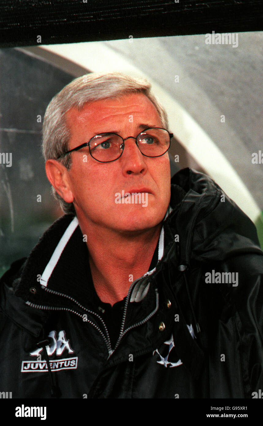 Rosenborg head coach hi-res stock photography and images - Alamy