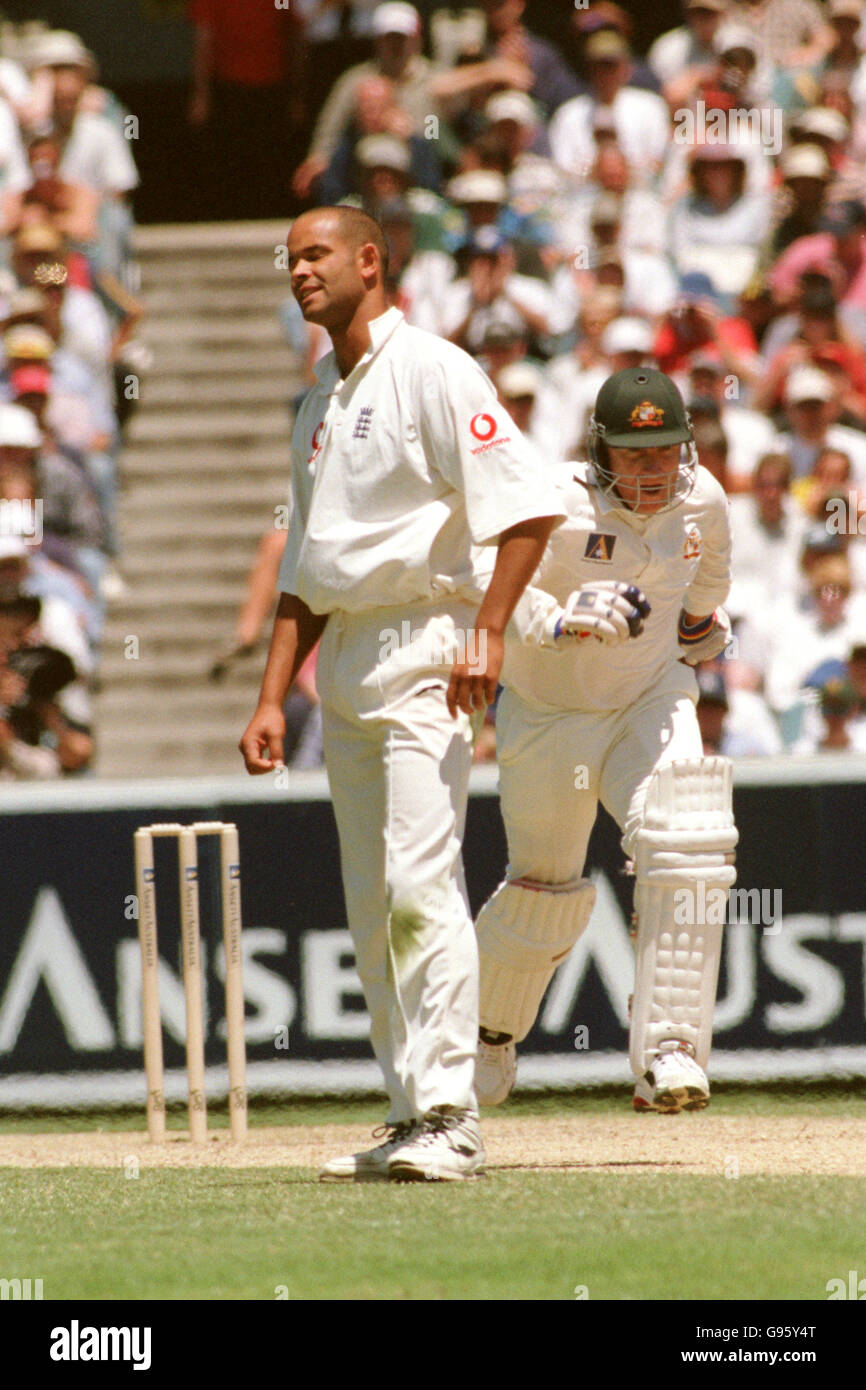 Cricket: England v Australia:4th test 3rd day Melbourne Cricket Ground ...